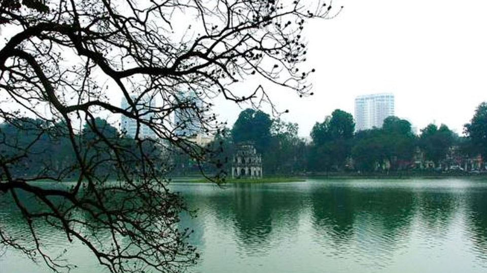 The Ghost Bride of Hoan Kiem Lake: A Vietnamese Urban Legend - Horror ...